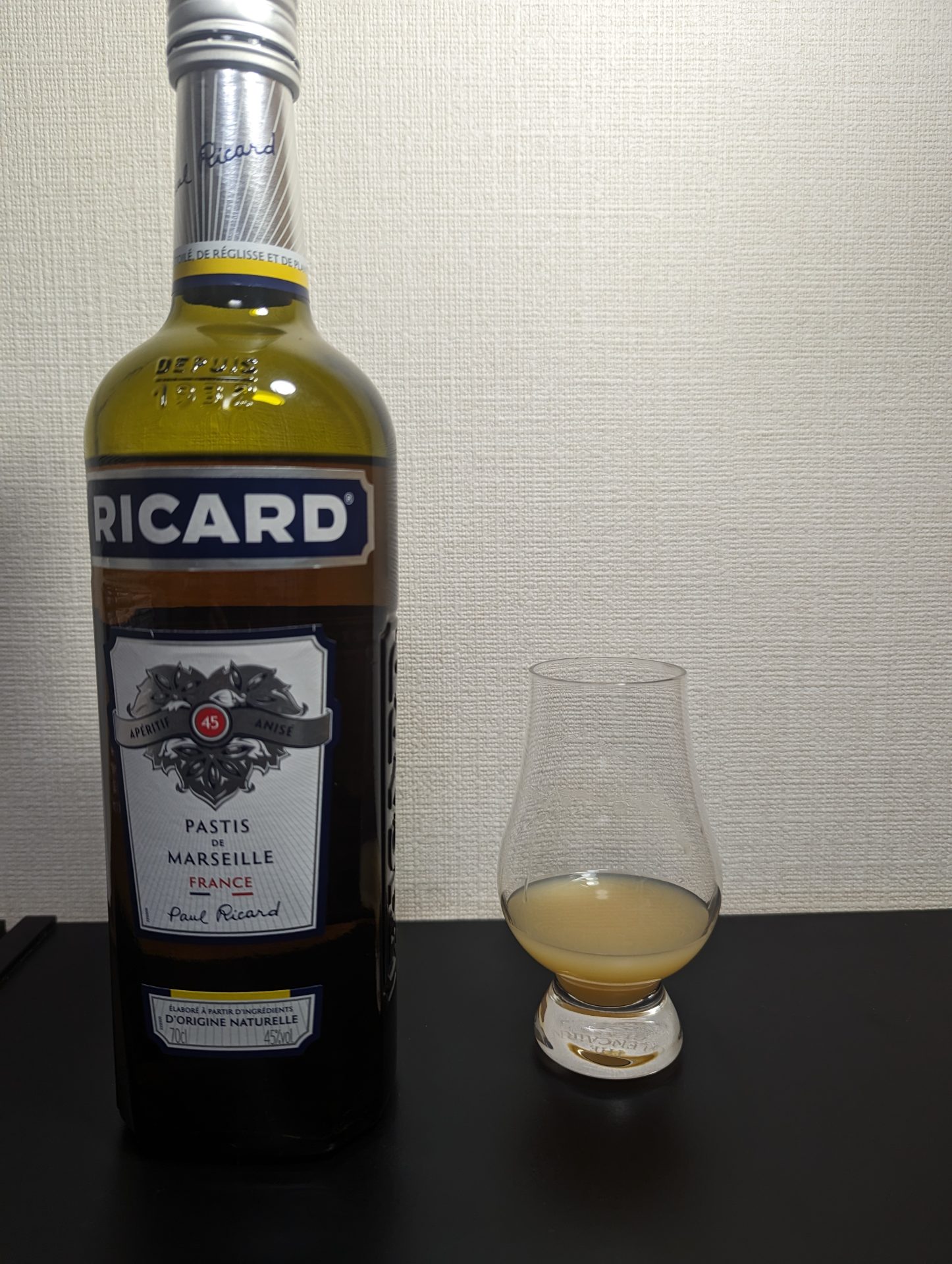 マズイってホント？フランスのお酒｜リカール [パスティス]を飲んでみた！｜Ricard Pastis - ウィスキー物語