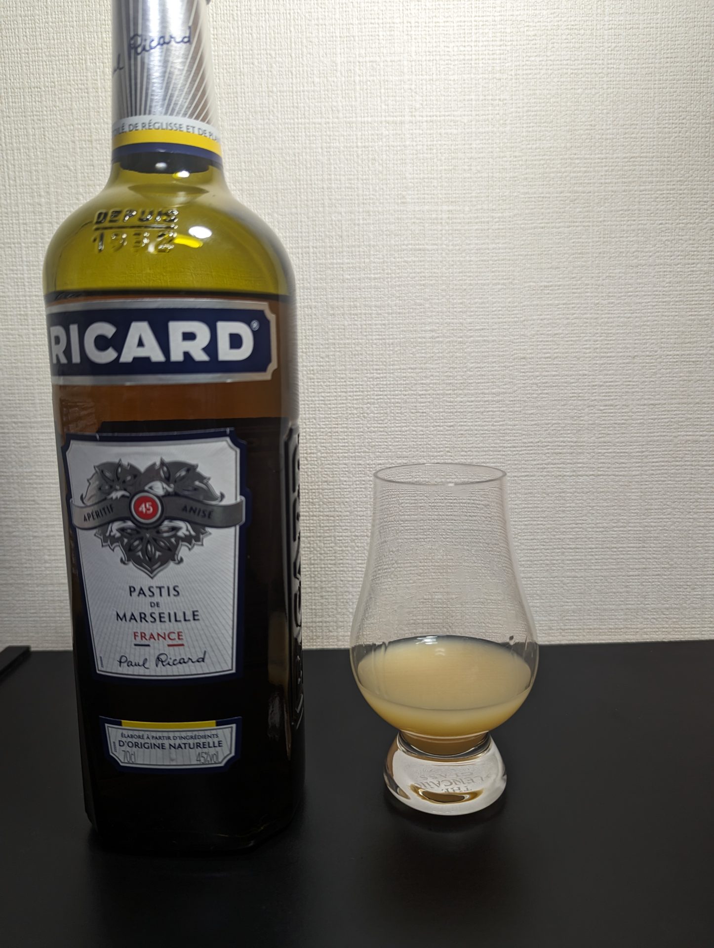 マズイってホント？フランスのお酒｜リカール [パスティス]を飲んでみた！｜Ricard Pastis - ウィスキー物語